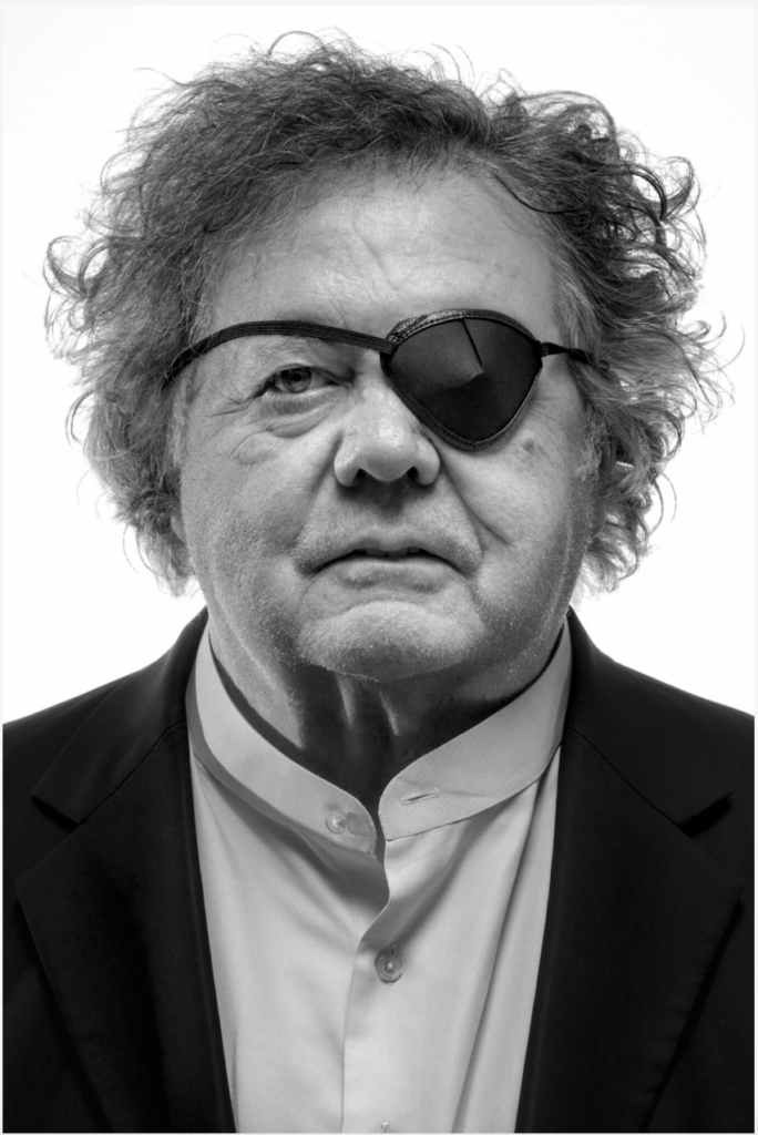 CHIHULY: Venice 2026 Brings Three Monumental Glass Sculptures to the ...